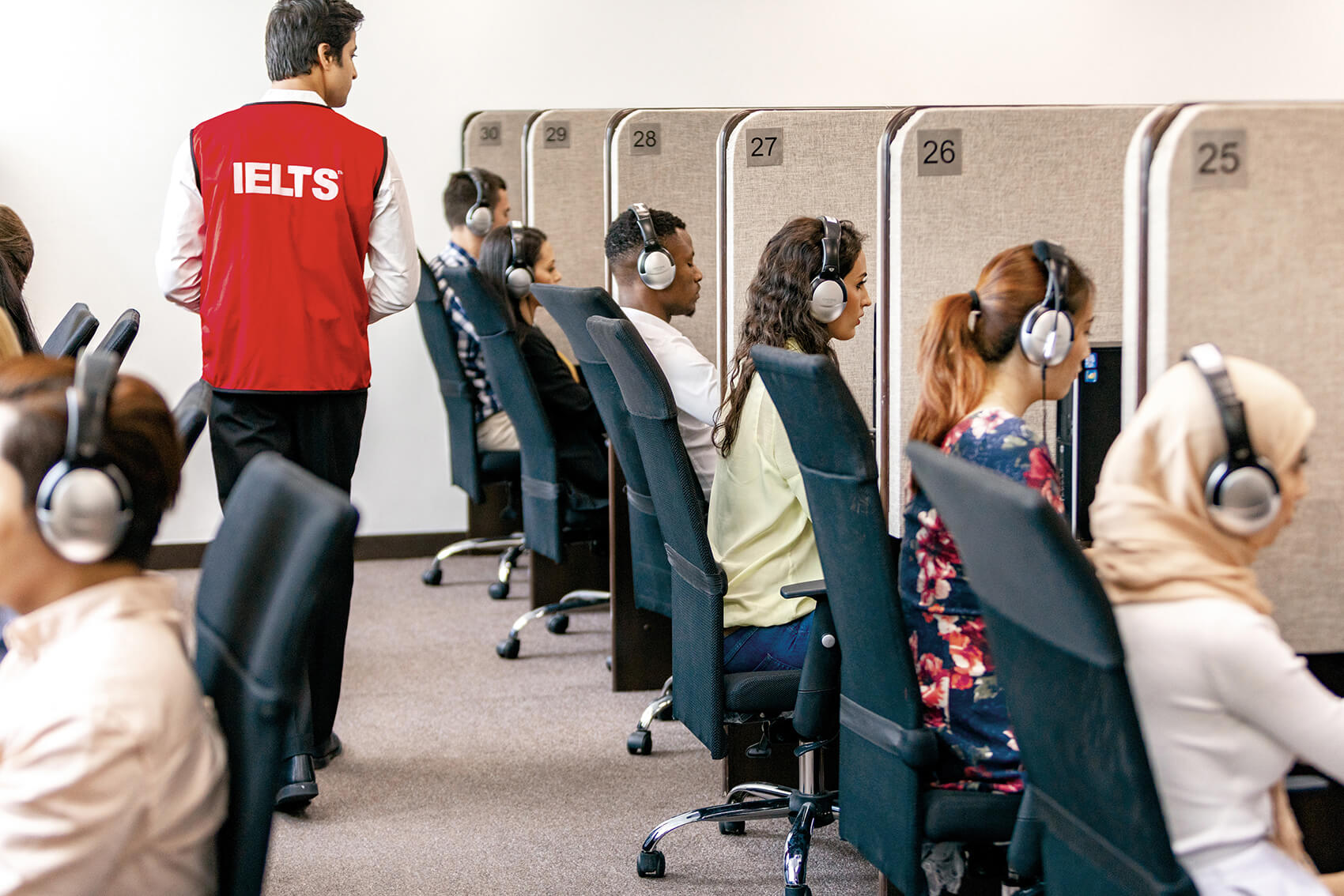C u Tr c Thi IELTS Online Tr n M y T nh y Nh t C u Tr c Thi IELTS Online Tr n M y T nh y Nh t
